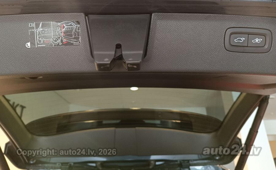 Zils Volvo XC90 2021 Tallina, ar dzinēja tilpumu 2.00 L un nobraukumu 103 tūkst. km par 38990 €, foto 23 vietnē AUTOMOTO.COM.LV