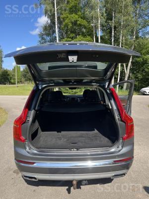 Blue Volvo XC90 2021 in Riga, with an engine capacity of 2.00 L and mileage of 120 thousand km for 31990 €, photo 9 on AUTOMOTO.COM.LV