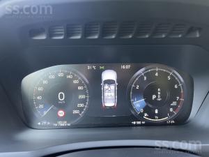Blue Volvo XC90 2021 in Riga, with an engine capacity of 2.00 L and mileage of 120 thousand km for 31990 €, photo 19 on AUTOMOTO.COM.LV