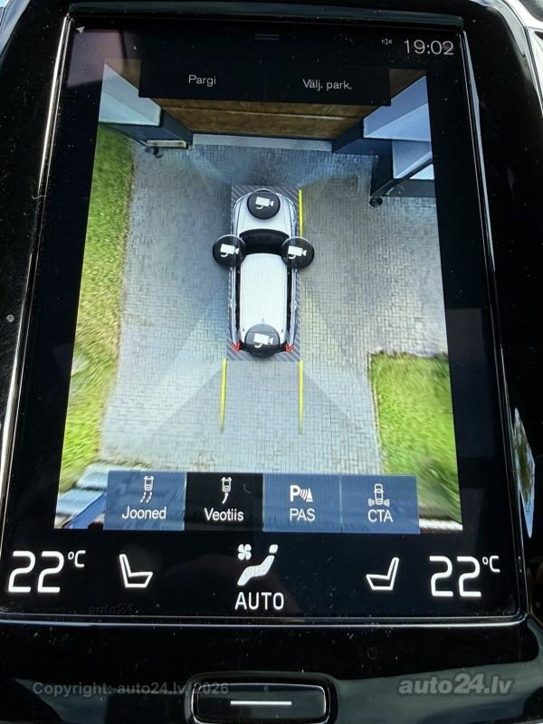 Zils Volvo XC90 2021 Tallina, ar dzinēja tilpumu 2.00 L un nobraukumu 89 tūkst. km par 50900 €, foto 3 vietnē AUTOMOTO.COM.LV