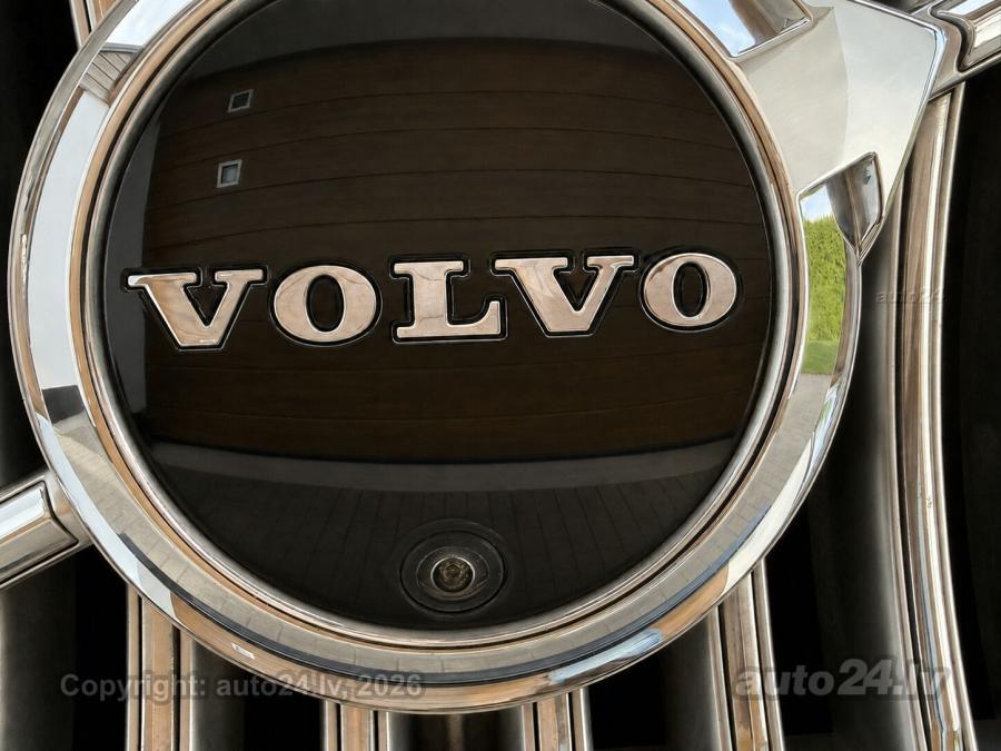 Zils Volvo XC90 2021 Tallina, ar dzinēja tilpumu 2.00 L un nobraukumu 89 tūkst. km par 50900 €, foto 13 vietnē AUTOMOTO.COM.LV