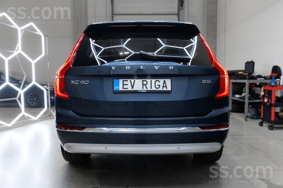 Zils Volvo XC90 2021 Rīga, ar dzinēja tilpumu 2.00 L un nobraukumu 95 tūkst. km par 35990 €, foto 9 vietnē AUTOMOTO.COM.LV