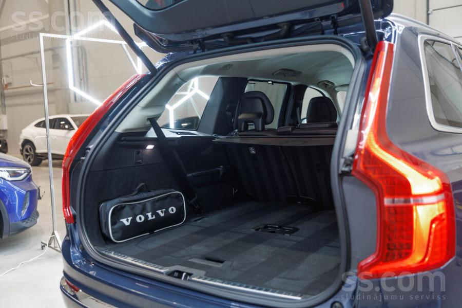 Zils Volvo XC90 2021 Rīga, ar dzinēja tilpumu 2.00 L un nobraukumu 95 tūkst. km par 35990 €, foto 12 vietnē AUTOMOTO.COM.LV