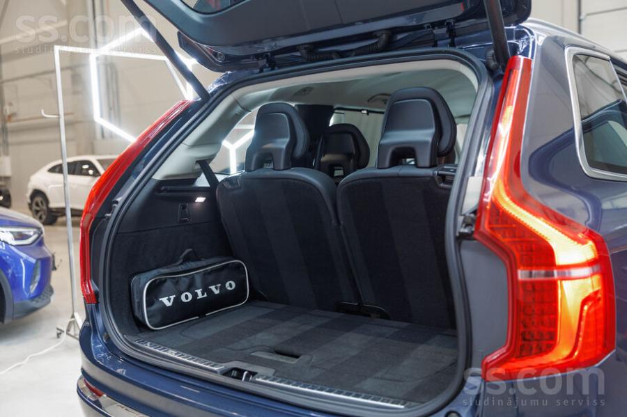 Zils Volvo XC90 2021 Rīga, ar dzinēja tilpumu 2.00 L un nobraukumu 95 tūkst. km par 35990 €, foto 13 vietnē AUTOMOTO.COM.LV