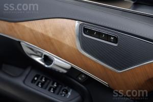 Zils Volvo XC90 2021 Rīga, ar dzinēja tilpumu 2.00 L un nobraukumu 95 tūkst. km par 35990 €, foto 24 vietnē AUTOMOTO.COM.LV