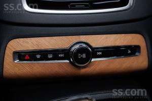 Zils Volvo XC90 2021 Rīga, ar dzinēja tilpumu 2.00 L un nobraukumu 95 tūkst. km par 35990 €, foto 33 vietnē AUTOMOTO.COM.LV