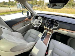 Zils Volvo XC90 2021 Klaipėda, ar dzinēja tilpumu 1.97 L un nobraukumu 150 tūkst. km par 29300 €, foto 9 vietnē AUTOMOTO.COM.LV