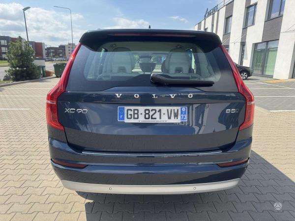 Volvo XC90 2021 in Kaunas on AUTOMOTO.COM.LV Blue Volvo XC90 2021 in Kaunas, with an engine capacity of 2.00 L and mileage of 283 thousand km for 23800 €, photo 8 on AUTOMOTO.COM.LV
