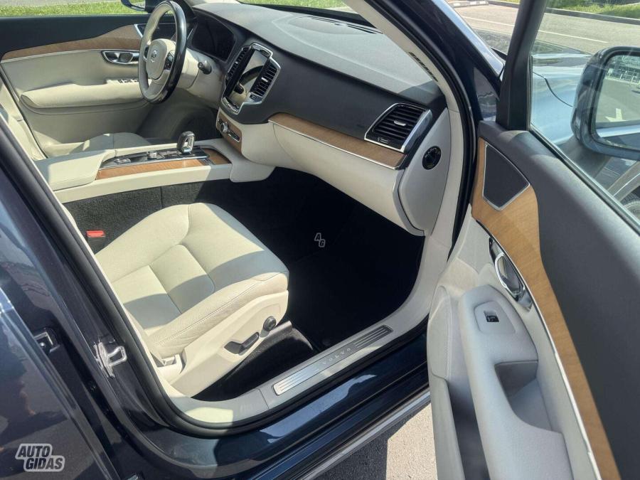 Zils Volvo XC90 2021 Kauņa, ar dzinēja tilpumu 2.00 L un nobraukumu 283 tūkst. km par 24500 €, foto 11 vietnē AUTOMOTO.COM.LV