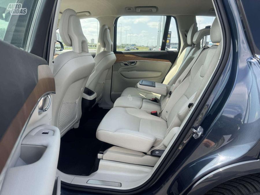 Zils Volvo XC90 2021 Kauņa, ar dzinēja tilpumu 2.00 L un nobraukumu 283 tūkst. km par 24500 €, foto 15 vietnē AUTOMOTO.COM.LV