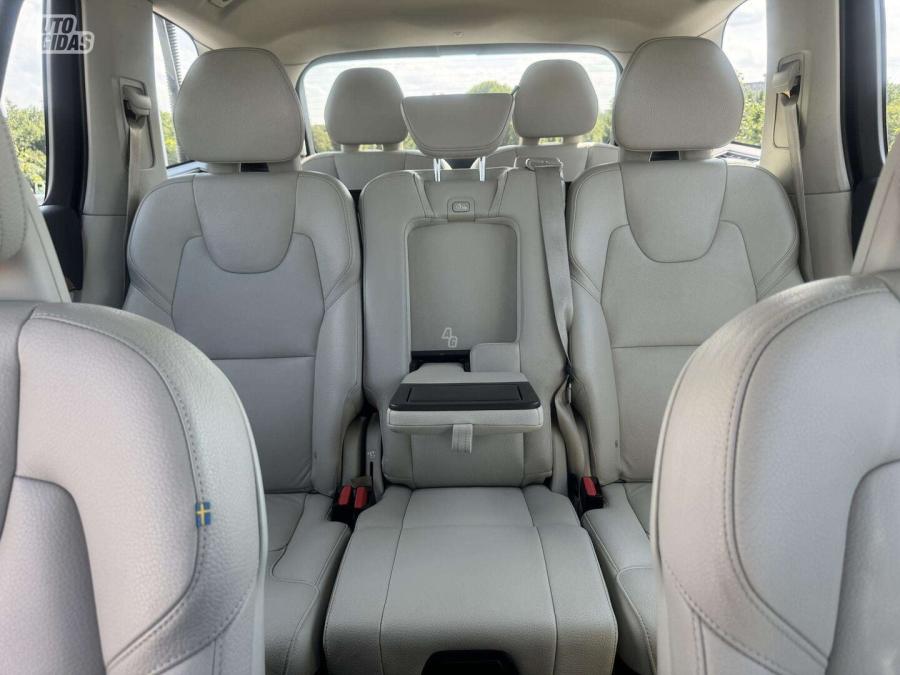 Zils Volvo XC90 2021 Kauņa, ar dzinēja tilpumu 2.00 L un nobraukumu 283 tūkst. km par 24500 €, foto 17 vietnē AUTOMOTO.COM.LV