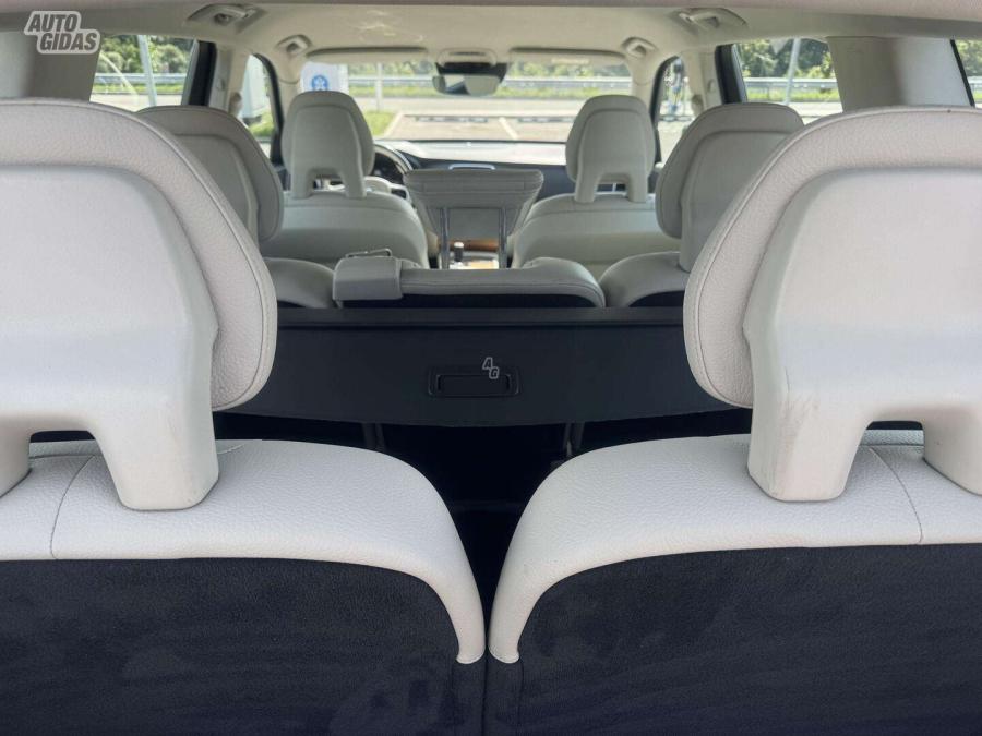 Zils Volvo XC90 2021 Kauņa, ar dzinēja tilpumu 2.00 L un nobraukumu 283 tūkst. km par 24500 €, foto 18 vietnē AUTOMOTO.COM.LV