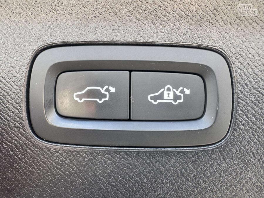 Zils Volvo XC90 2021 Kauņa, ar dzinēja tilpumu 2.00 L un nobraukumu 283 tūkst. km par 24500 €, foto 35 vietnē AUTOMOTO.COM.LV