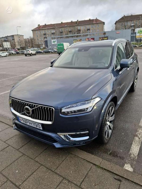 Zils Volvo XC90 2022 Viļņa, ar dzinēja tilpumu 1.97 L un nobraukumu 53 tūkst. km par 40900 €, foto 1 vietnē AUTOMOTO.COM.LV
