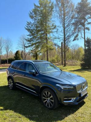 Zils Volvo XC90 2022 Tartu, ar dzinēja tilpumu 2.00 L un nobraukumu 89 tūkst. km par 49999 €, foto  vietnē AUTOMOTO.COM.LV