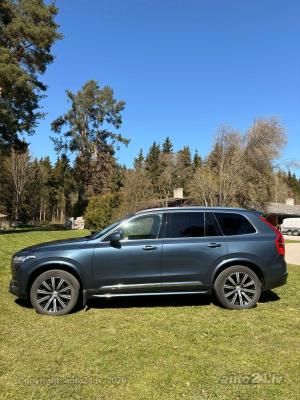 Zils Volvo XC90 2022 Tartu, ar dzinēja tilpumu 2.00 L un nobraukumu 89 tūkst. km par 49999 €, foto 4 vietnē AUTOMOTO.COM.LV