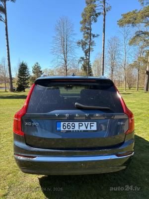 Zils Volvo XC90 2022 Tartu, ar dzinēja tilpumu 2.00 L un nobraukumu 89 tūkst. km par 49999 €, foto 7 vietnē AUTOMOTO.COM.LV