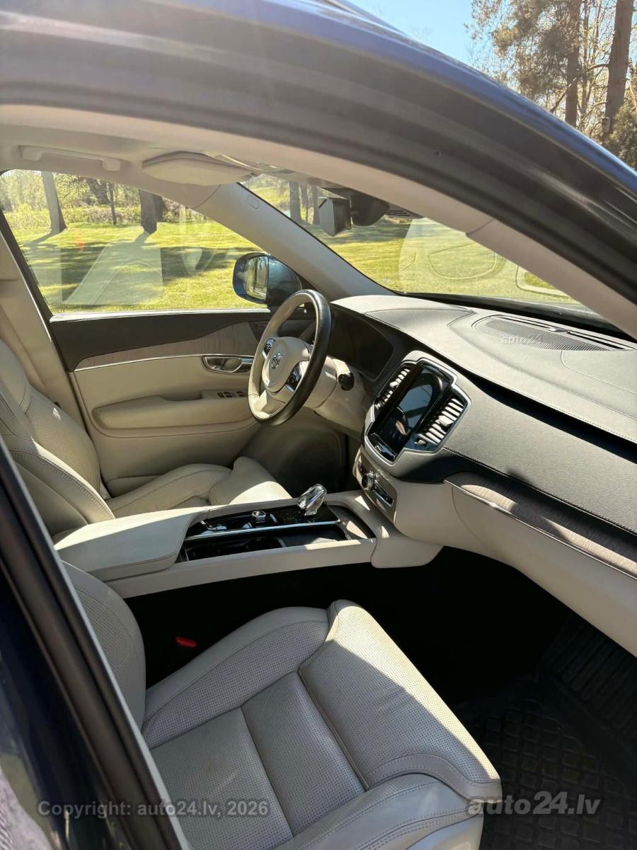 Zils Volvo XC90 2022 Tartu, ar dzinēja tilpumu 2.00 L un nobraukumu 89 tūkst. km par 49999 €, foto 15 vietnē AUTOMOTO.COM.LV