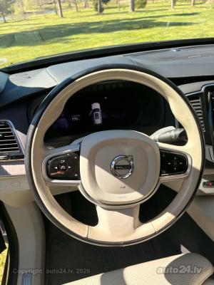 Zils Volvo XC90 2022 Tartu, ar dzinēja tilpumu 2.00 L un nobraukumu 89 tūkst. km par 49999 €, foto 17 vietnē AUTOMOTO.COM.LV
