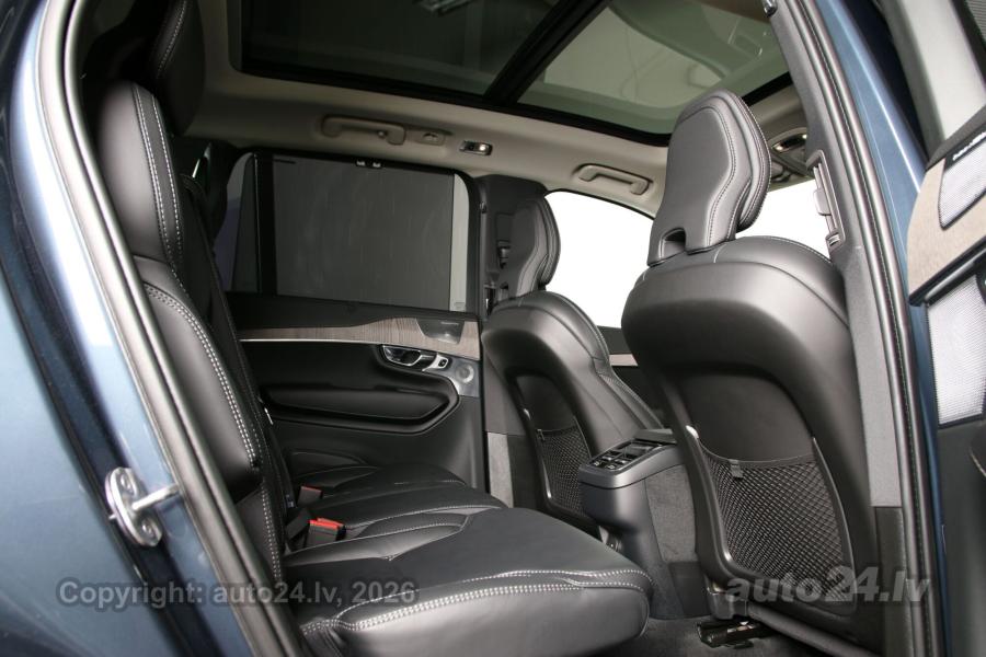 Zils Volvo XC90 2022 Tallina, ar dzinēja tilpumu 2.00 L un nobraukumu 118 tūkst. km par 49990 €, foto 13 vietnē AUTOMOTO.COM.LV