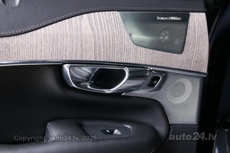 Zils Volvo XC90 2022 Tallina, ar dzinēja tilpumu 2.00 L un nobraukumu 118 tūkst. km par 49990 €, foto 16 vietnē AUTOMOTO.COM.LV