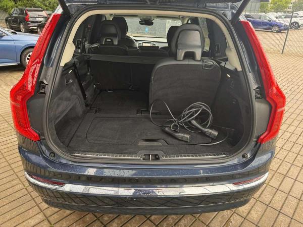 Blue Volvo XC90 2022 in Kaunas, with an engine capacity of 1.97 L and mileage of 210 thousand km for 29900 €, photo 6 on AUTOMOTO.COM.LV