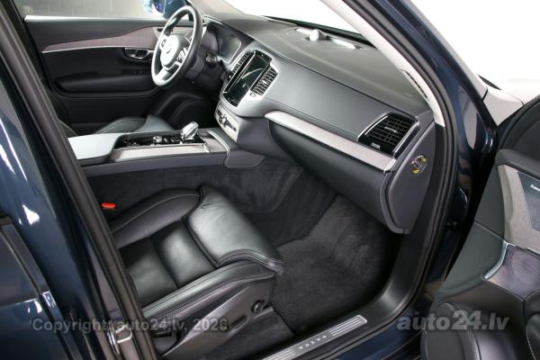 Zils Volvo XC90 2022 Pērnava, ar dzinēja tilpumu 2.00 L un nobraukumu 62 tūkst. km par 54990 €, foto 10 vietnē AUTOMOTO.COM.LV