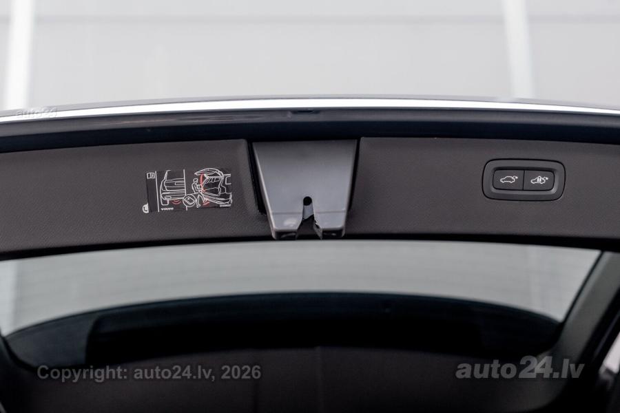 Zils Volvo XC90 2022 Pērnava, ar dzinēja tilpumu 2.00 L un nobraukumu 139 tūkst. km par 43900 €, foto 29 vietnē AUTOMOTO.COM.LV