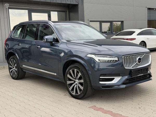 Blue Volvo XC90 2022 in Siauliai, with an engine capacity of 1.97 L and mileage of 170 thousand km for 40990 €, photo 3 on AUTOMOTO.COM.LV