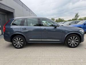 Blue Volvo XC90 2022 in Siauliai, with an engine capacity of 1.97 L and mileage of 170 thousand km for 40990 €, photo 4 on AUTOMOTO.COM.LV