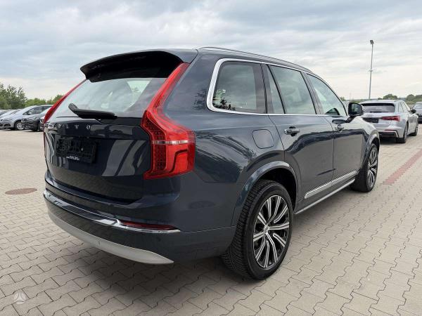 Blue Volvo XC90 2022 in Siauliai, with an engine capacity of 1.97 L and mileage of 170 thousand km for 40990 €, photo 11 on AUTOMOTO.COM.LV