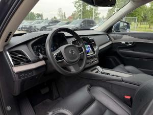 Blue Volvo XC90 2022 in Siauliai, with an engine capacity of 1.97 L and mileage of 170 thousand km for 40990 €, photo 13 on AUTOMOTO.COM.LV