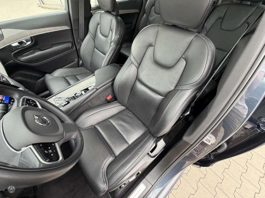 Blue Volvo XC90 2022 in Siauliai, with an engine capacity of 1.97 L and mileage of 170 thousand km for 40990 €, photo 15 on AUTOMOTO.COM.LV