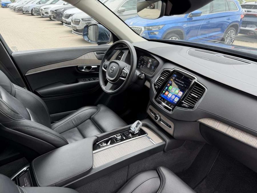 Blue Volvo XC90 2022 in Siauliai, with an engine capacity of 1.97 L and mileage of 170 thousand km for 40990 €, photo 21 on AUTOMOTO.COM.LV