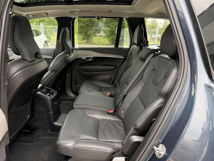 Blue Volvo XC90 2022 in Siauliai, with an engine capacity of 1.97 L and mileage of 170 thousand km for 40990 €, photo 24 on AUTOMOTO.COM.LV