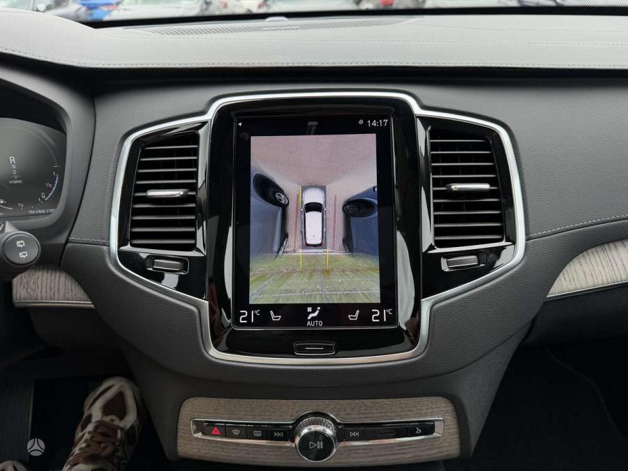 Blue Volvo XC90 2022 in Siauliai, with an engine capacity of 1.97 L and mileage of 170 thousand km for 40990 €, photo 36 on AUTOMOTO.COM.LV
