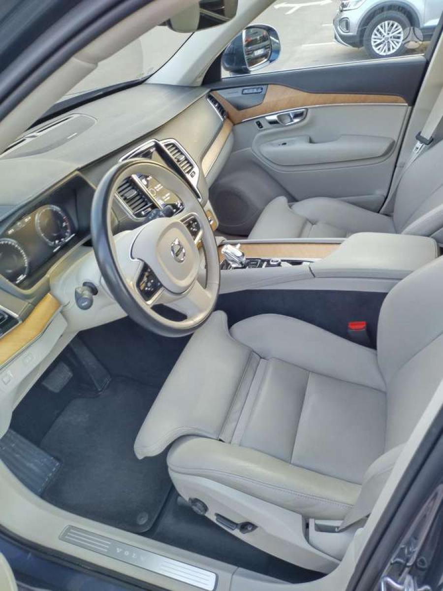Blue Volvo XC90 2022 in Vilnius, with an engine capacity of 1.97 L and mileage of 152 thousand km for 35090 €, photo 6 on AUTOMOTO.COM.LV