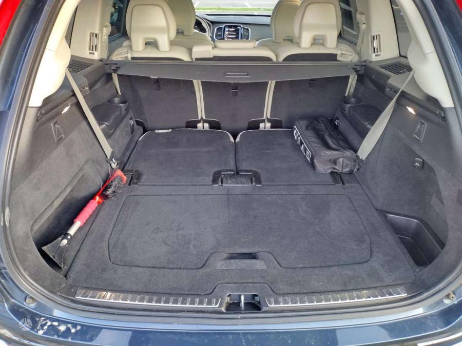 Blue Volvo XC90 2022 in Vilnius, with an engine capacity of 1.97 L and mileage of 152 thousand km for 35090 €, photo 8 on AUTOMOTO.COM.LV