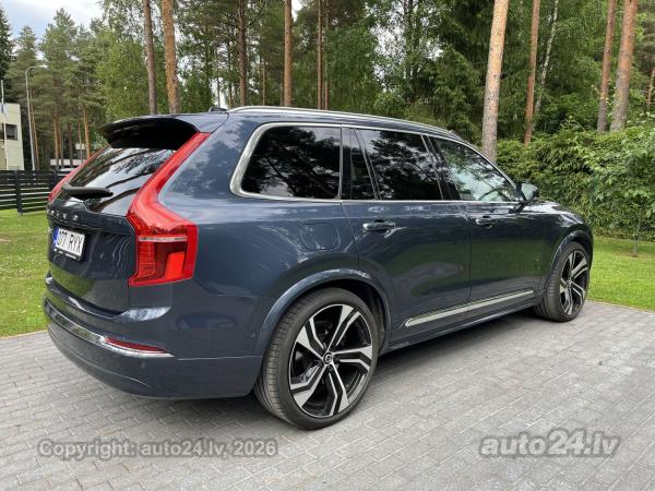 Blue Volvo XC90 2023 in Tallinn, with an engine capacity of 2.00 L and mileage of 72 thousand km for 58500 €, photo 4 on AUTOMOTO.COM.LV