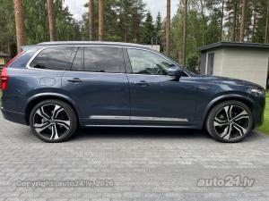 Blue Volvo XC90 2023 in Tallinn, with an engine capacity of 2.00 L and mileage of 72 thousand km for 58500 €, photo 8 on AUTOMOTO.COM.LV