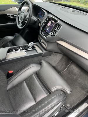Blue Volvo XC90 2023 in Tallinn, with an engine capacity of 2.00 L and mileage of 72 thousand km for 58500 €, photo 13 on AUTOMOTO.COM.LV