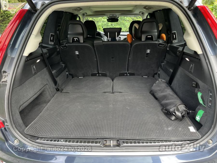Blue Volvo XC90 2023 in Tallinn, with an engine capacity of 2.00 L and mileage of 72 thousand km for 58500 €, photo 18 on AUTOMOTO.COM.LV