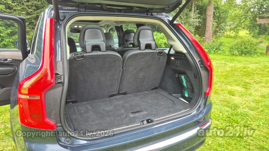 Zils Volvo XC90 2023 Tallina, ar dzinēja tilpumu 2.00 L un nobraukumu 91 tūkst. km par 56900 €, foto 11 vietnē AUTOMOTO.COM.LV