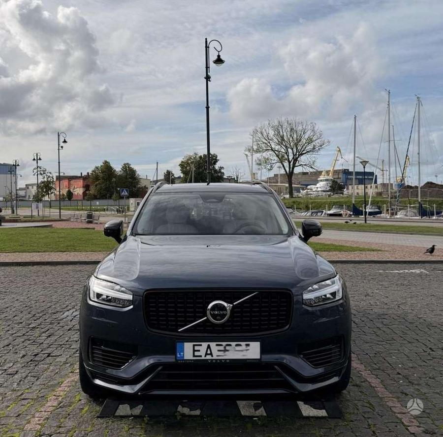 Blue Volvo XC90 2023 in Klaipeda, with an engine capacity of 1.97 L and mileage of 86 thousand km for 59800 €, photo 13 on AUTOMOTO.COM.LV