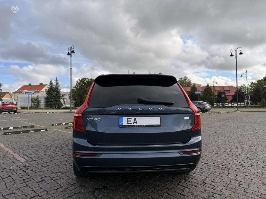 Blue Volvo XC90 2023 in Klaipeda, with an engine capacity of 1.97 L and mileage of 86 thousand km for 59800 €, photo 17 on AUTOMOTO.COM.LV