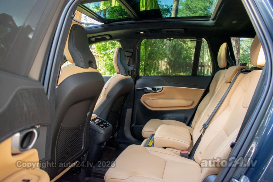 Zils Volvo XC90 2024 Tallina, ar dzinēja tilpumu 2.00 L un nobraukumu 8 tūkst. km par 75990 €, foto 5 vietnē AUTOMOTO.COM.LV
