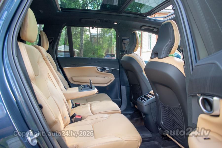 Zils Volvo XC90 2024 Tallina, ar dzinēja tilpumu 2.00 L un nobraukumu 8 tūkst. km par 75990 €, foto 12 vietnē AUTOMOTO.COM.LV