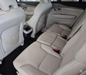Zils Volvo XC90 2024 Šauļi, ar dzinēja tilpumu 1.97 L un nobraukumu 24 tūkst. km par 45900 €, foto 20 vietnē AUTOMOTO.COM.LV