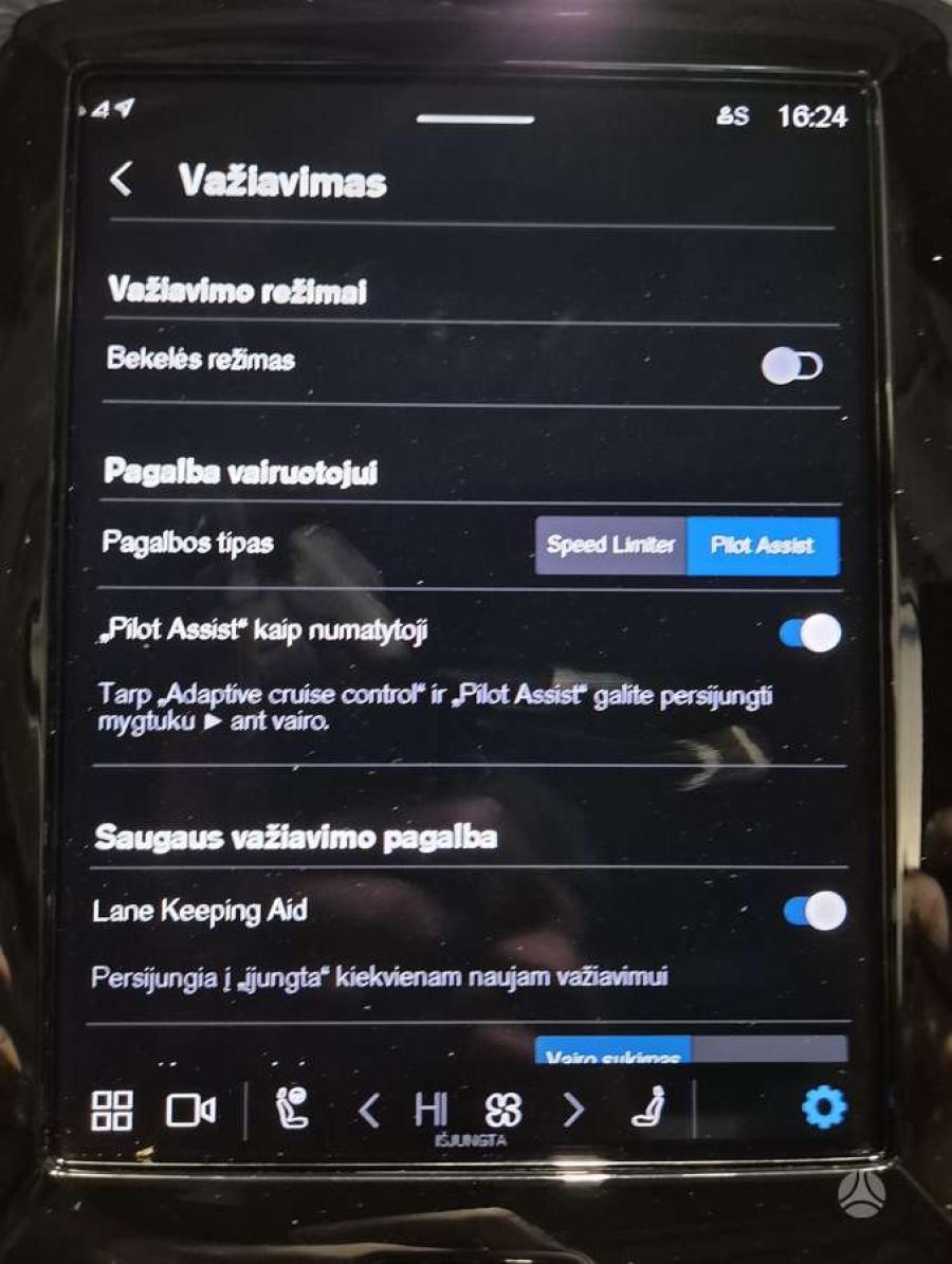 Zils Volvo XC90 2024 Šauļi, ar dzinēja tilpumu 1.97 L un nobraukumu 24 tūkst. km par 45900 €, foto 38 vietnē AUTOMOTO.COM.LV
