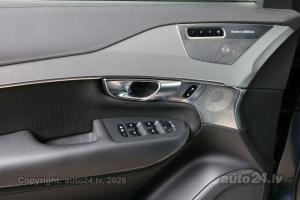 Zils Volvo XC90 2024 Pērnava, ar dzinēja tilpumu 2.00 L un nobraukumu 34 tūkst. km par 69990 €, foto 15 vietnē AUTOMOTO.COM.LV